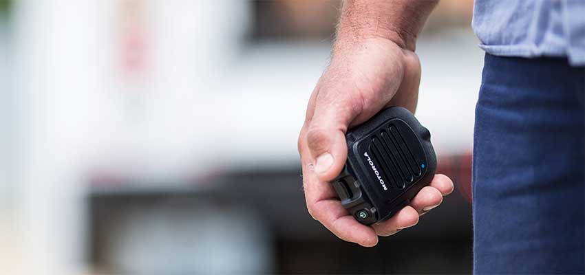 Motorola RLN6551 Long Range Wireless Kit with Vehicular Charger ...